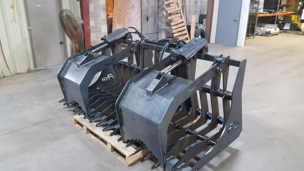 Telehandler Grapple Bucket 96" - Redline Systems Inc. Equipment Attachments